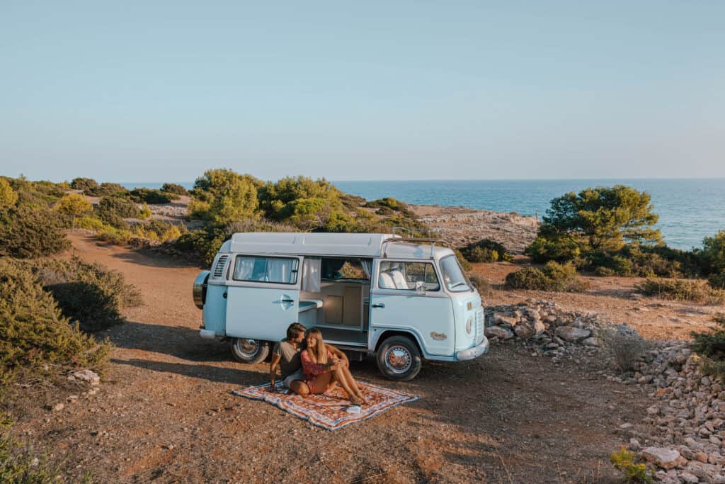 Less is more - why minimalist living makes you happier - Sun Chasing ...