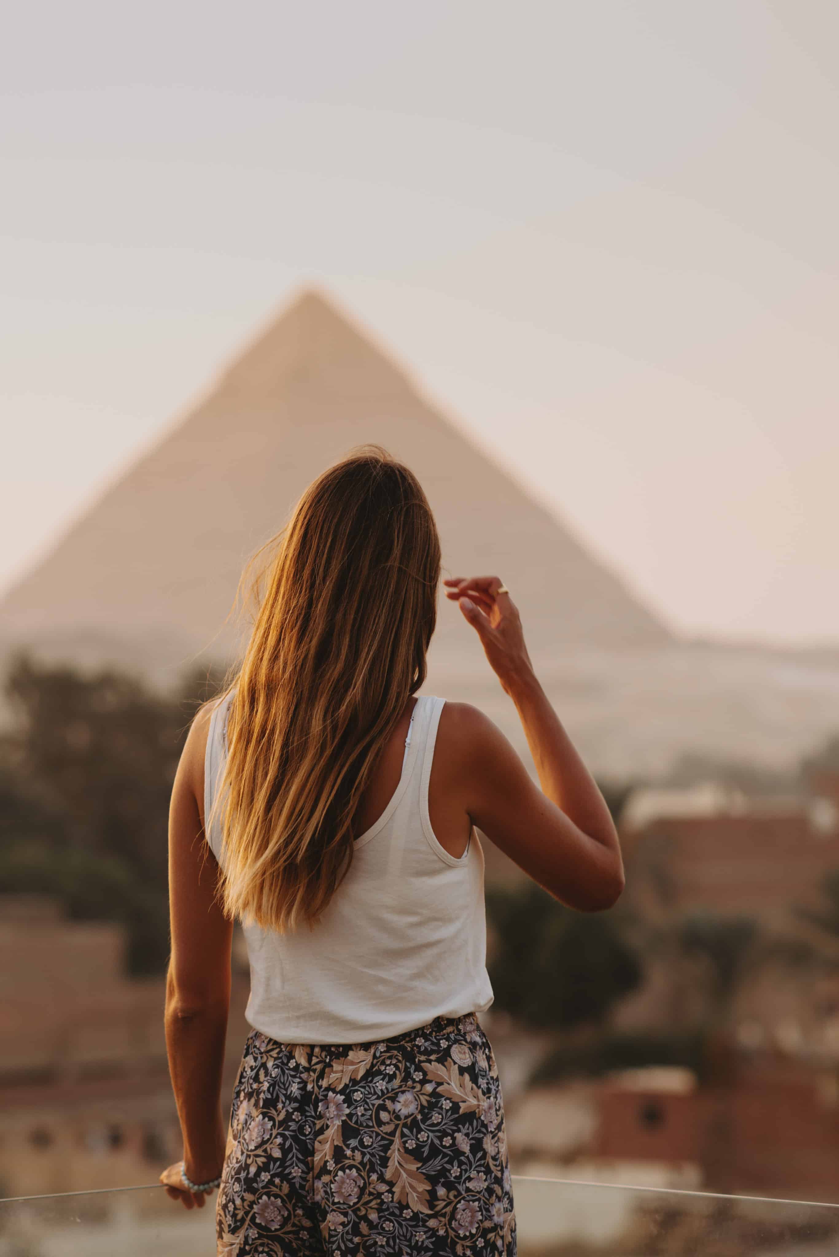 Visit the Great Pyramids of Giza without a tour - 5 things you need to know - Sun Chasing Travelers