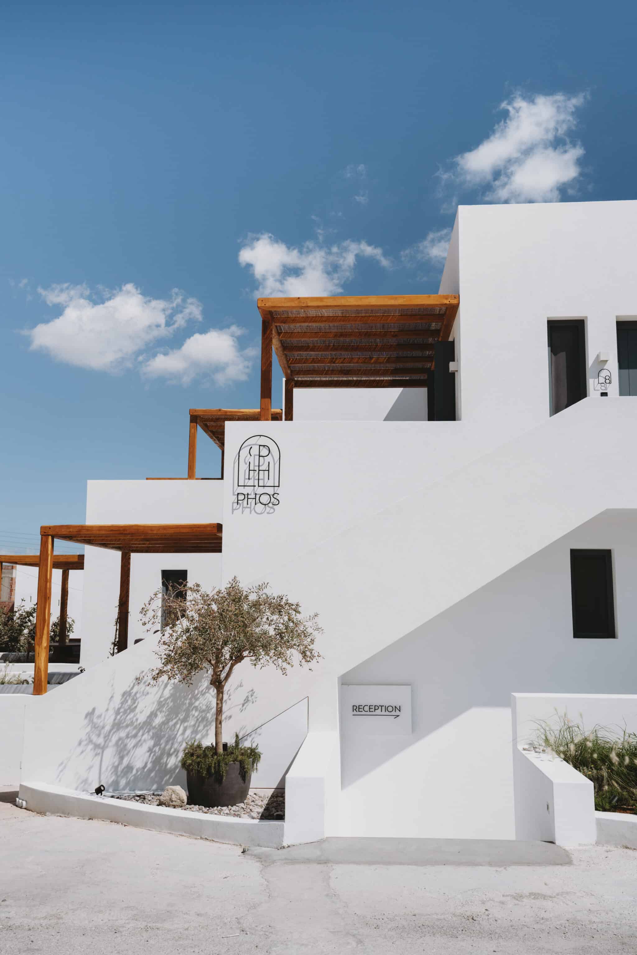 The Ultimate Travel Guide for Milos Greece - 10 most amazing things to ...